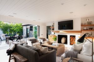 California Modern Farmhouse Home - Home Bunch Interior Design Ideas