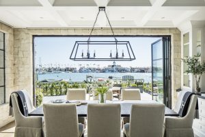 California Coastal Farmhouse Beach House - Home Bunch Interior Design Ideas