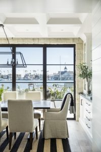 California Coastal Farmhouse Beach House - Home Bunch Interior Design Ideas