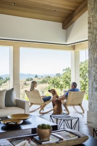 California Farmhouse Design - Home Bunch Interior Design Ideas