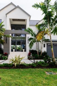 Naples, Florida Waterfront Home - Home Bunch Interior Design Ideas