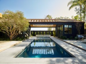 Touring a Cool California Home by Raili CA Design - Home Bunch Interior ...