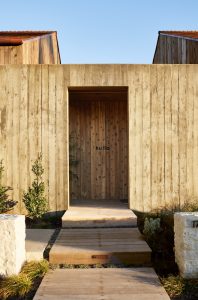 Touring a Cool California Home by Raili CA Design - Home Bunch Interior ...