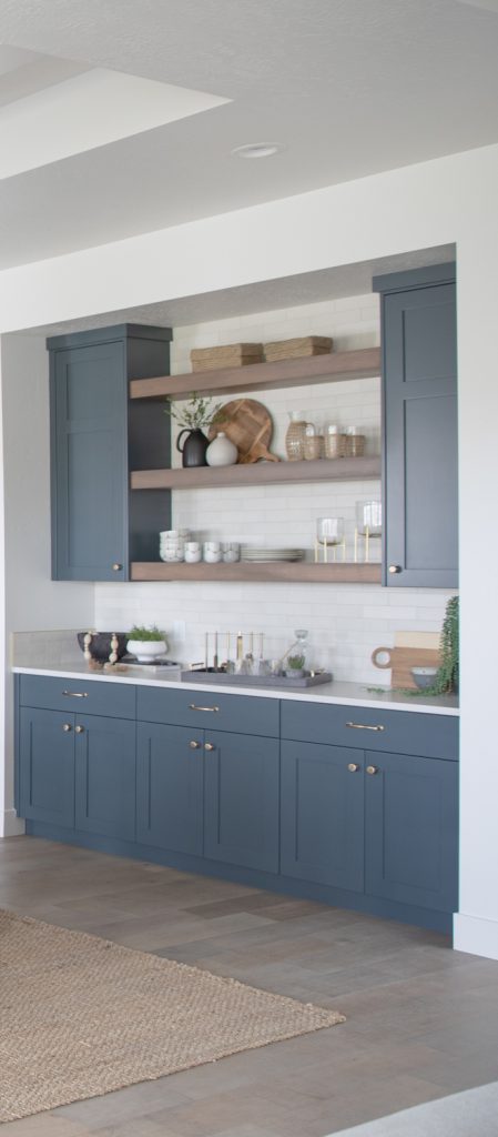 Idaho White Modern Farmhouse - Home Bunch Interior Design Ideas