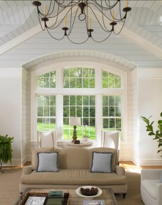 Traditional Colonial Home - Home Bunch Interior Design Ideas