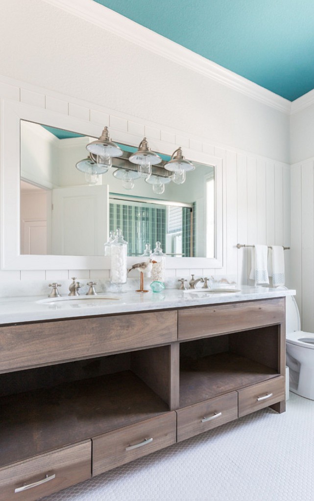 Beach House with Turquoise Interiors - Home Bunch Interior Design Ideas