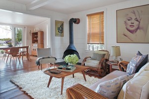 Cottage of the Week: 1908 Waterfront Cottage - Home Bunch Interior ...