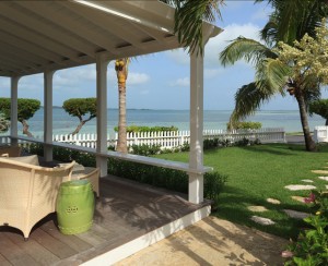 Beach Cottage in the Bahamas - Home Bunch Interior Design Ideas