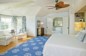 Shingle-Style Beach House - Home Bunch Interior Design Ideas